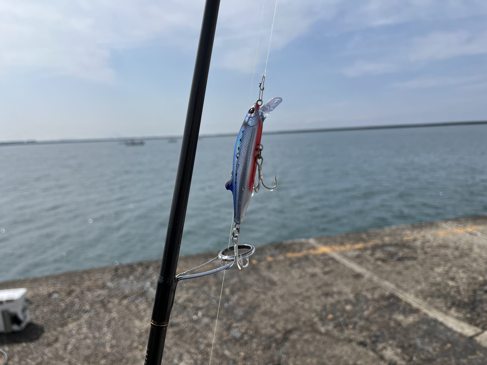 タックルハウス「コンタクトフリッツ」のインプレ。陸っぱりからの青物狙いには28gがおすすめ！ - LURE LABO（ルアらぼ）